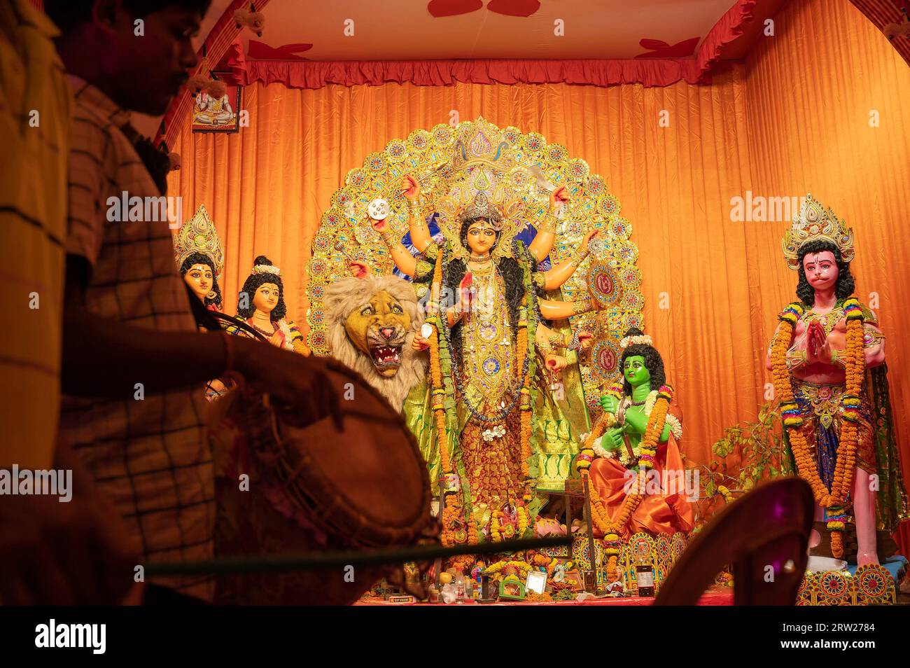 Dhaaki hi-res stock photography and images - Alamy