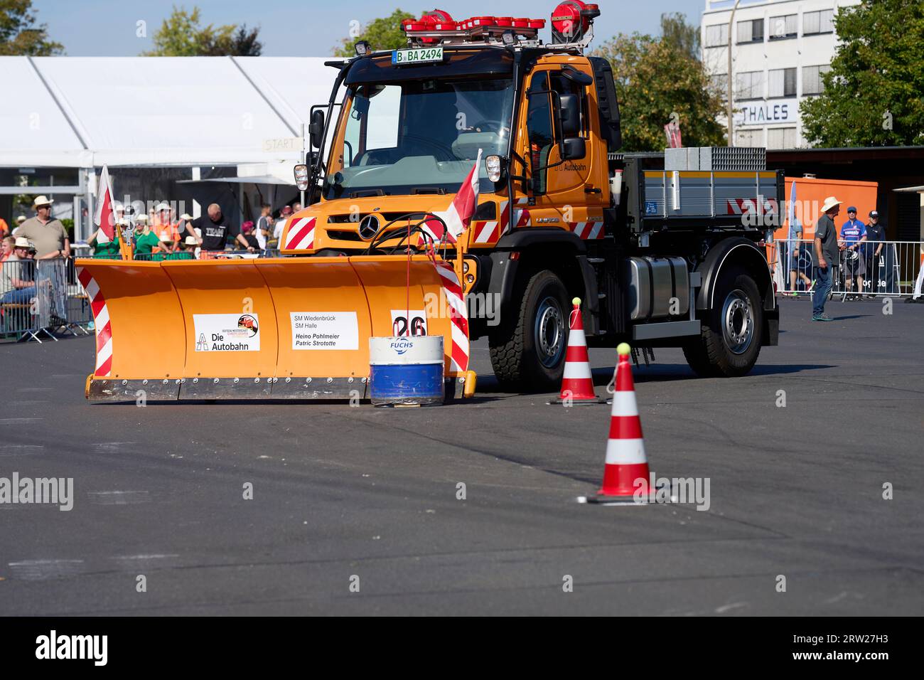 Colorful snow plow hi-res stock photography and images - Alamy