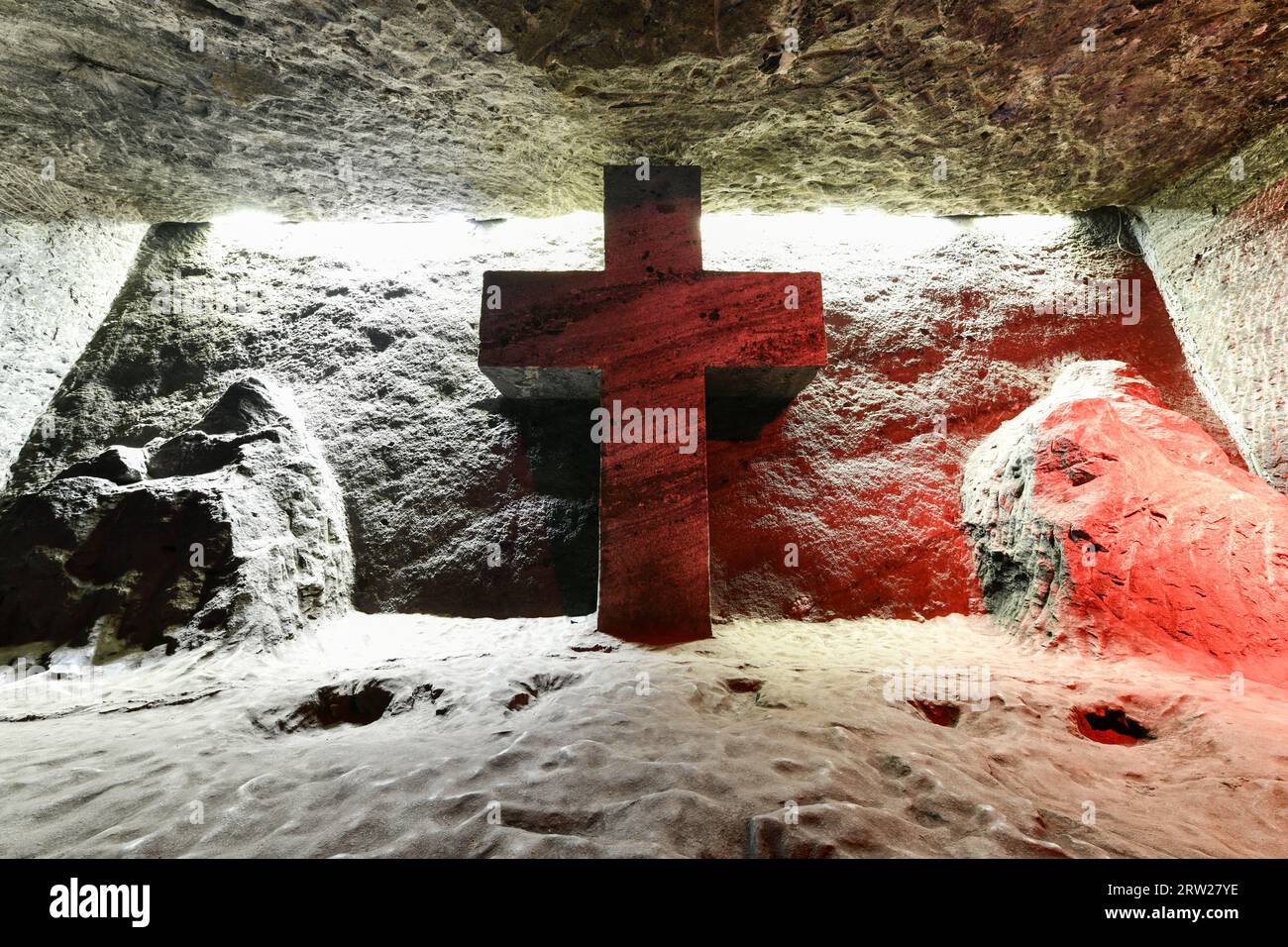 The Salt Cathedral of Zipaquira underground Roman Catholic church built ...