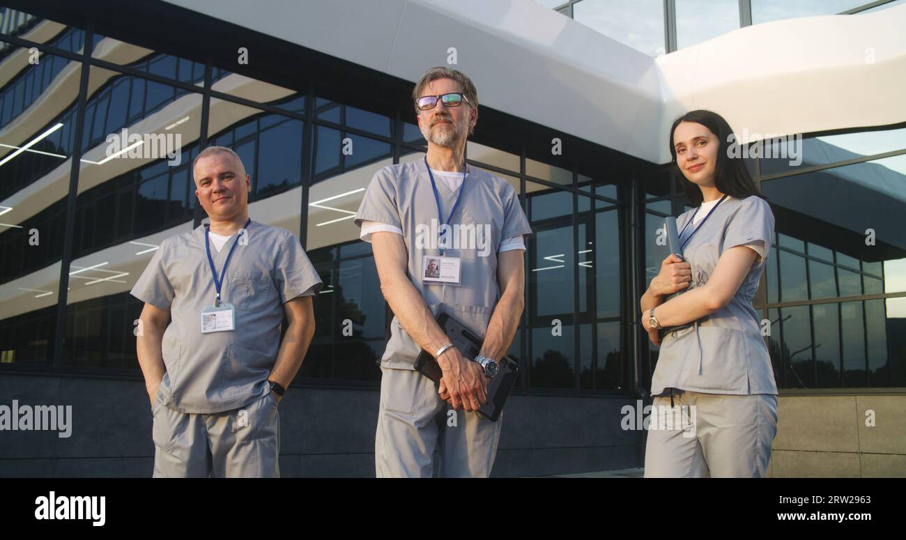 Zoom in portrait male doctor hi-res stock photography and images - Alamy