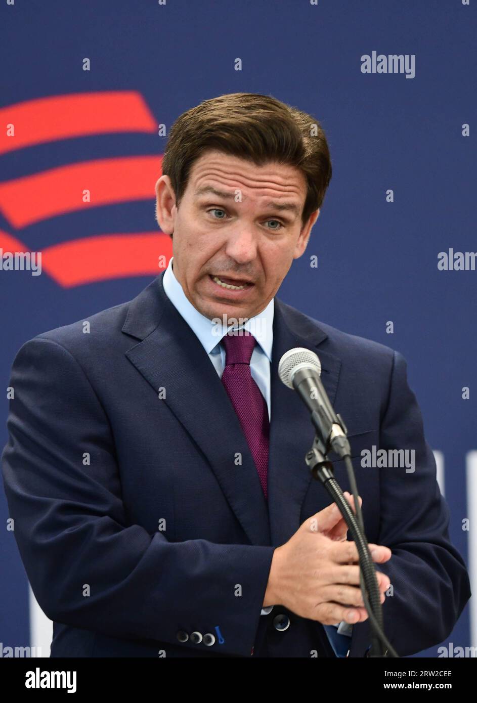 Ron desantis 2023 hi-res stock photography and images - Alamy