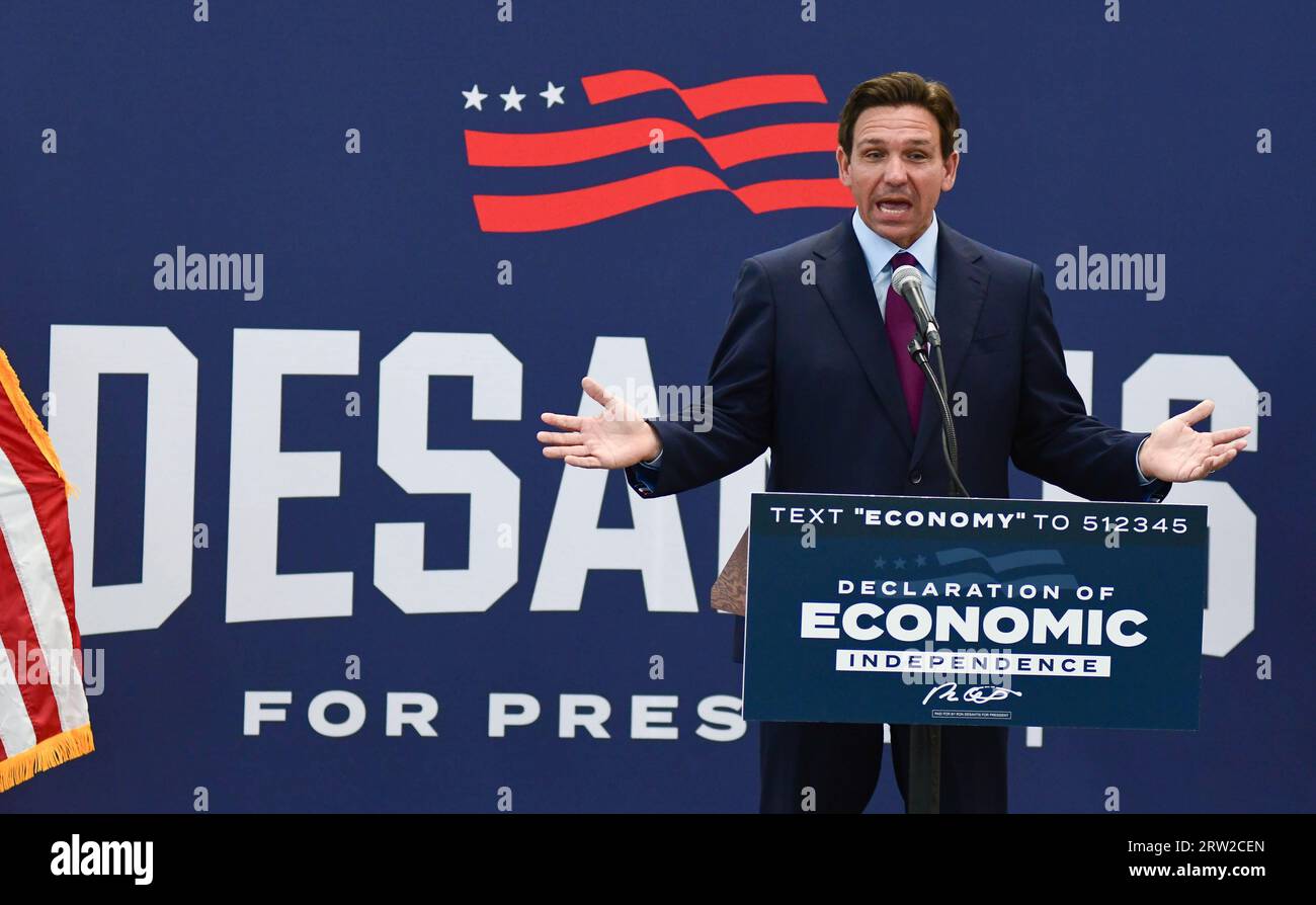Ron desantis speech hi-res stock photography and images - Alamy