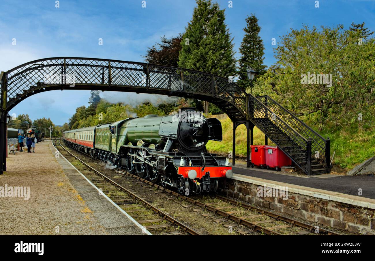 Flying Scotsman Steam Train arriving at Boat of Garten Station Scotland ...