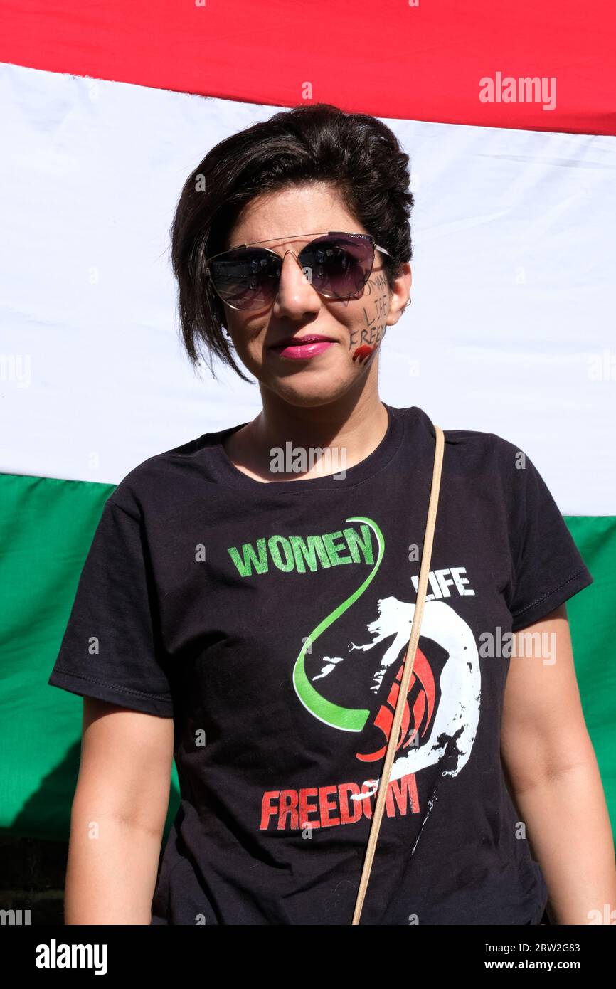 Picture of mahsa amini hi-res stock photography and images - Alamy