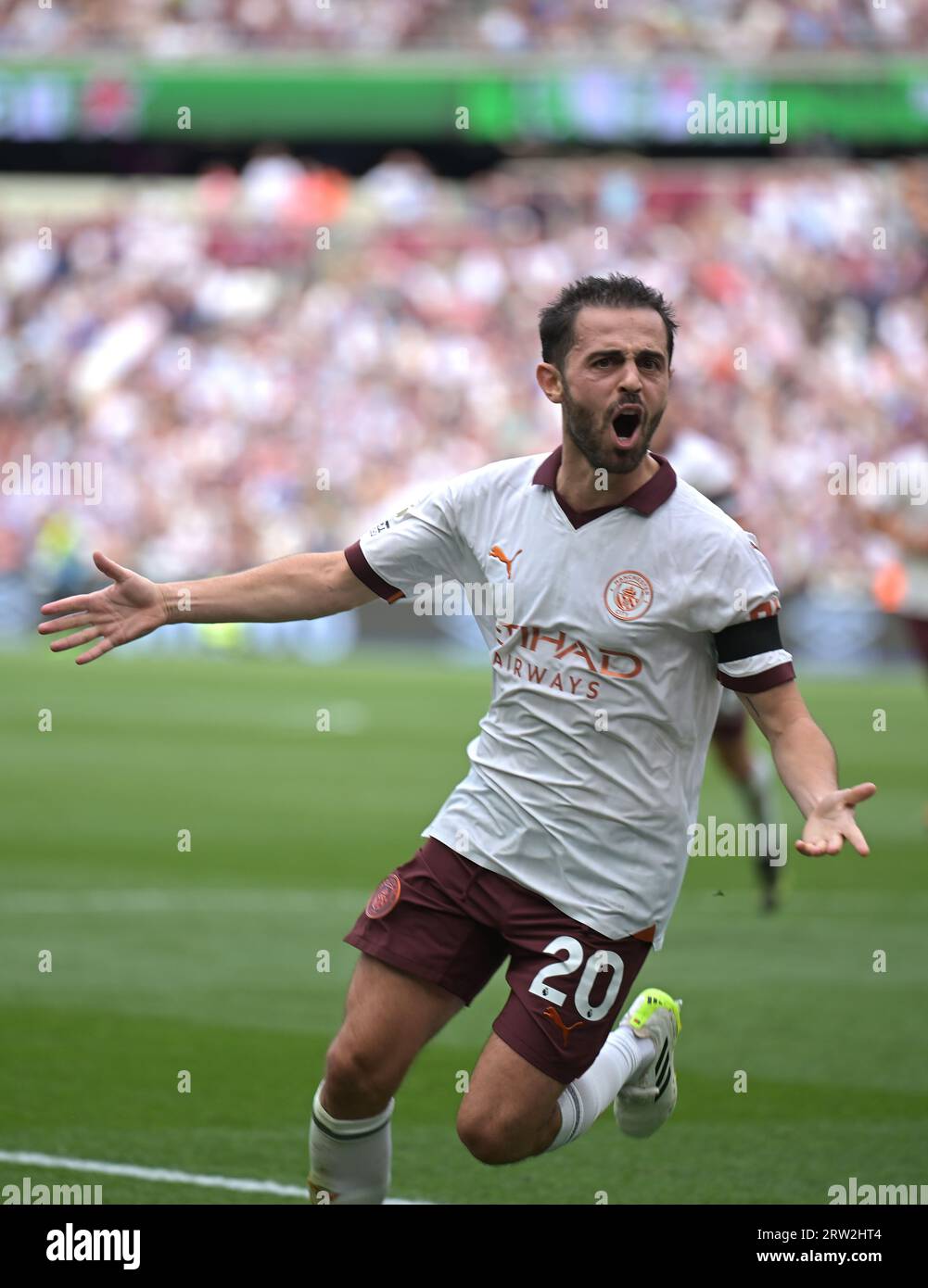 London, UK. 16th Sep, 2023. GOAL Bernardo Silva of Manchester City ...