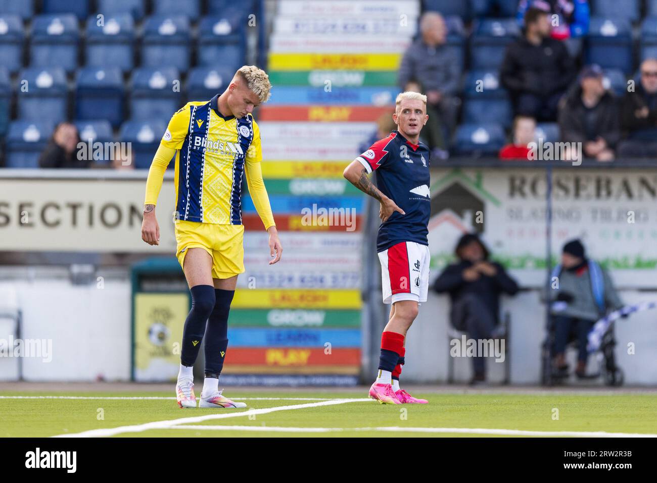 Cut of the queen hi-res stock photography and images - Alamy