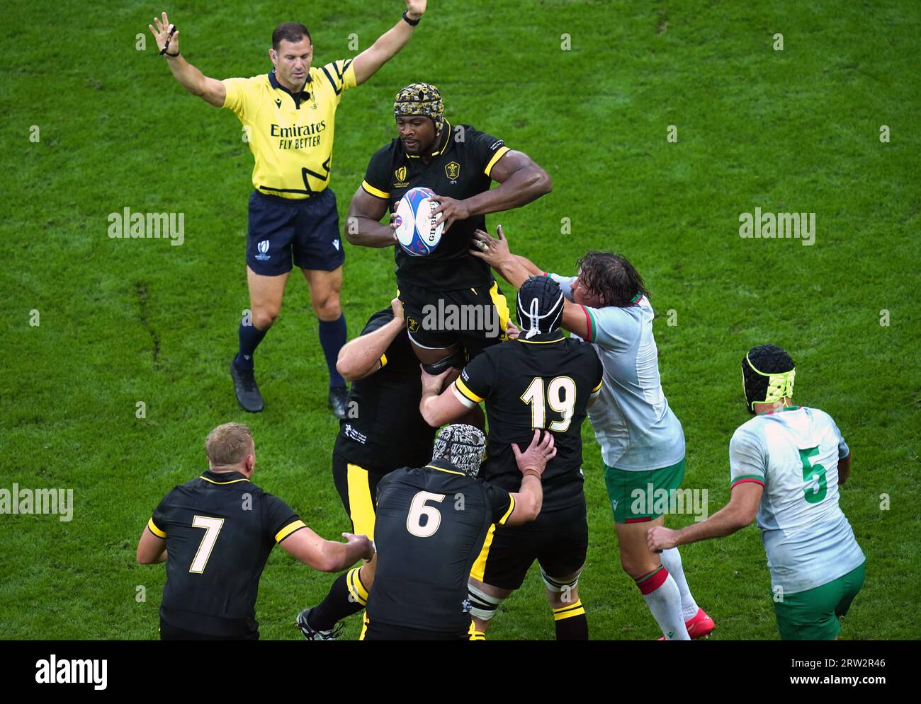 Christ wins hi-res stock photography and images - Alamy