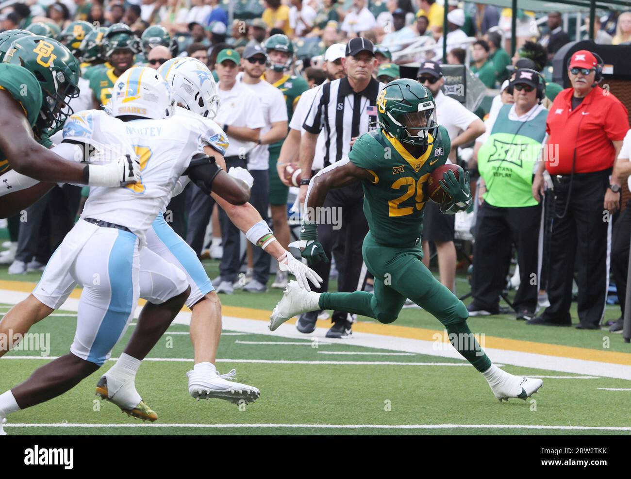 Baylor running back Richard Reese scores past Long Island defenders ...