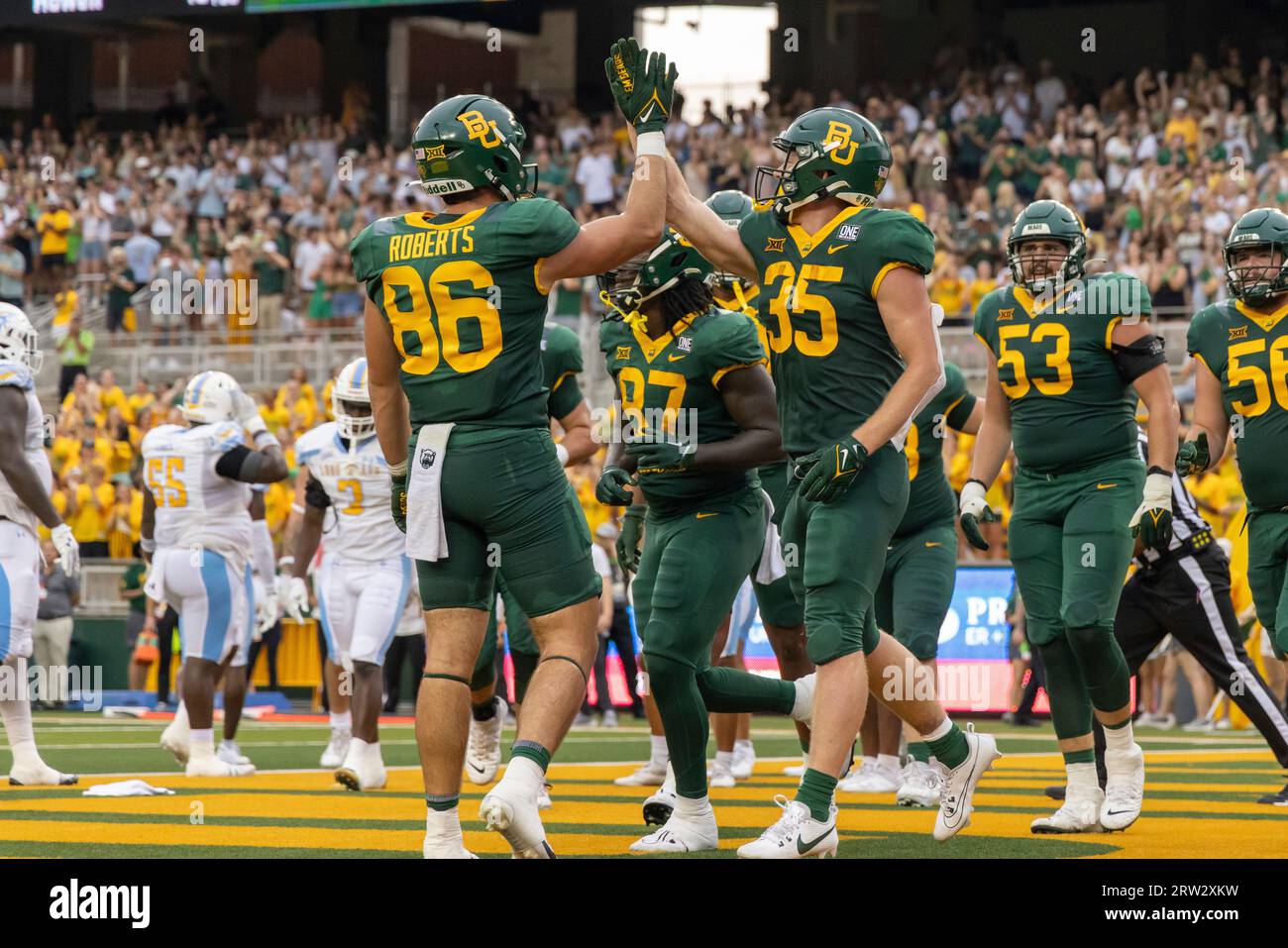 WACO, TX - SEPTEMBER 16: Baylor Bears running back Dawson Pendergrass ...