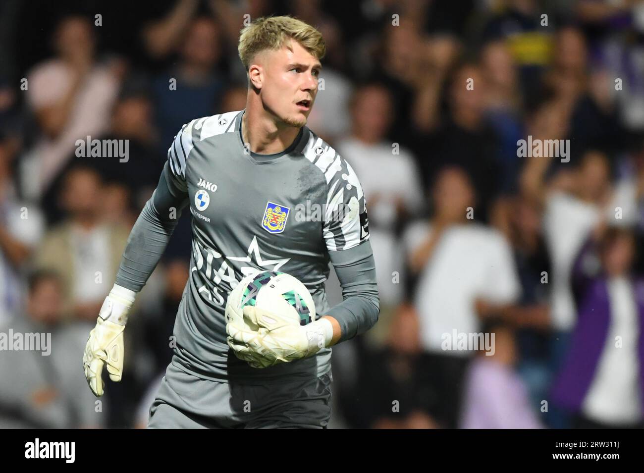 Antwerp, Belgium. 16th Sep, 2023. Beveren's goalkeeper Beau Reus ...