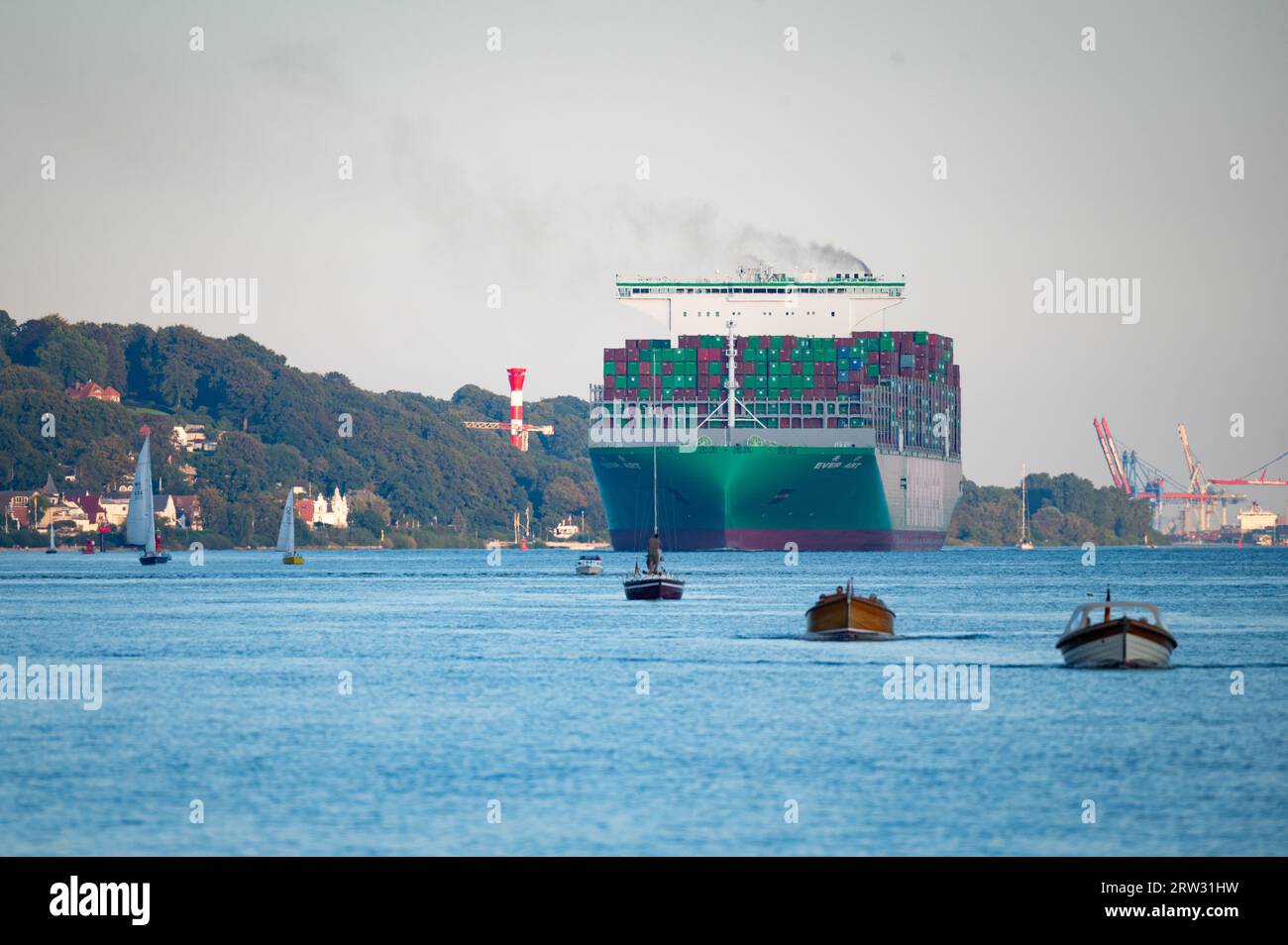 Wedel, Germany. 16th Sep, 2023. The container ship Ever Art of the ...