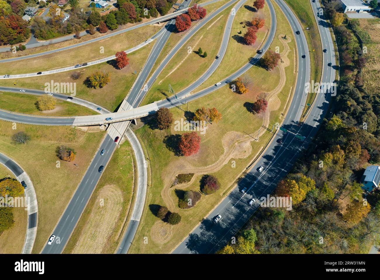 Spiral urban viaduct hi-res stock photography and images - Alamy