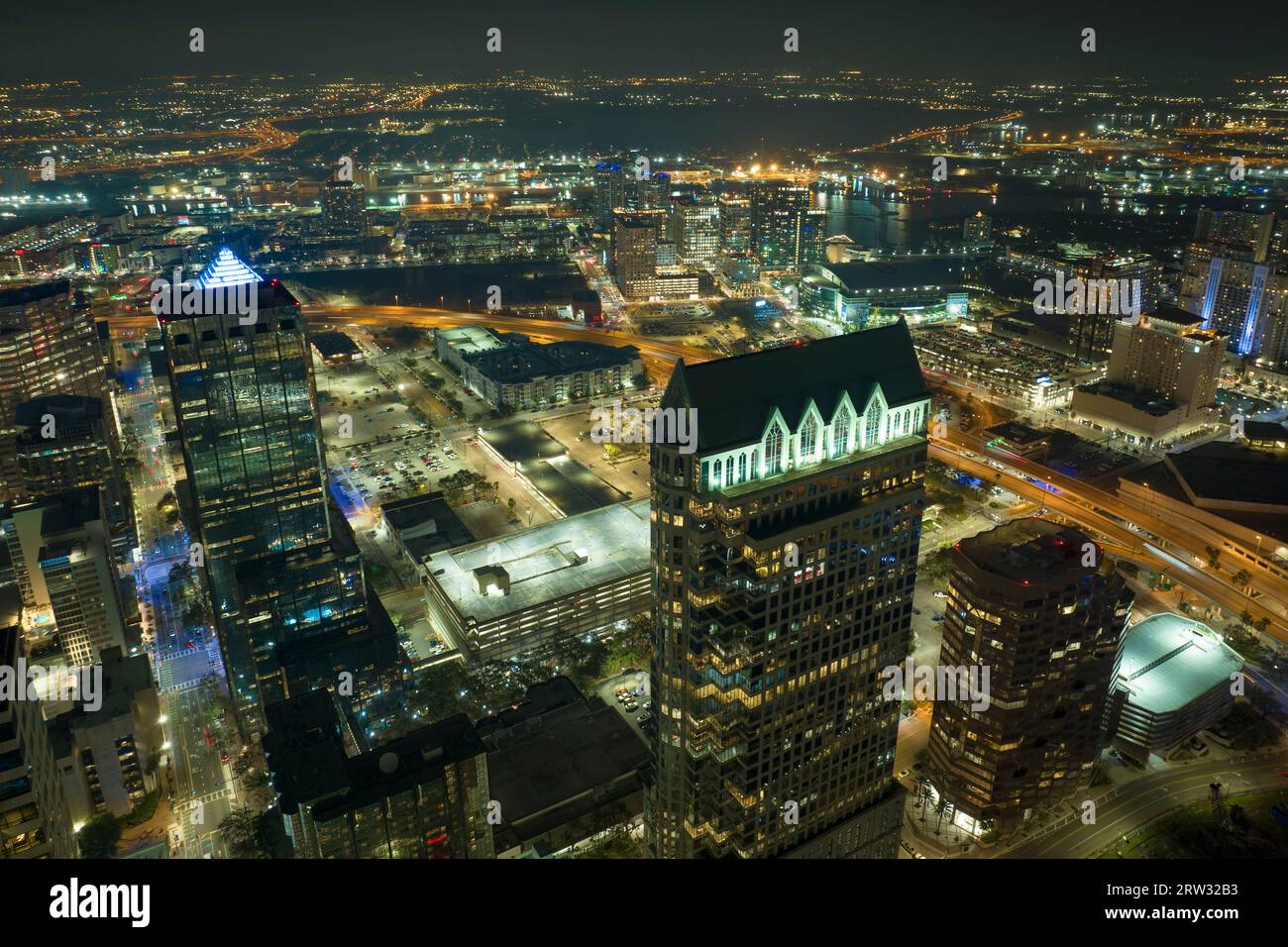 Aerial view of downtown district of Tampa city in Florida, USA ...