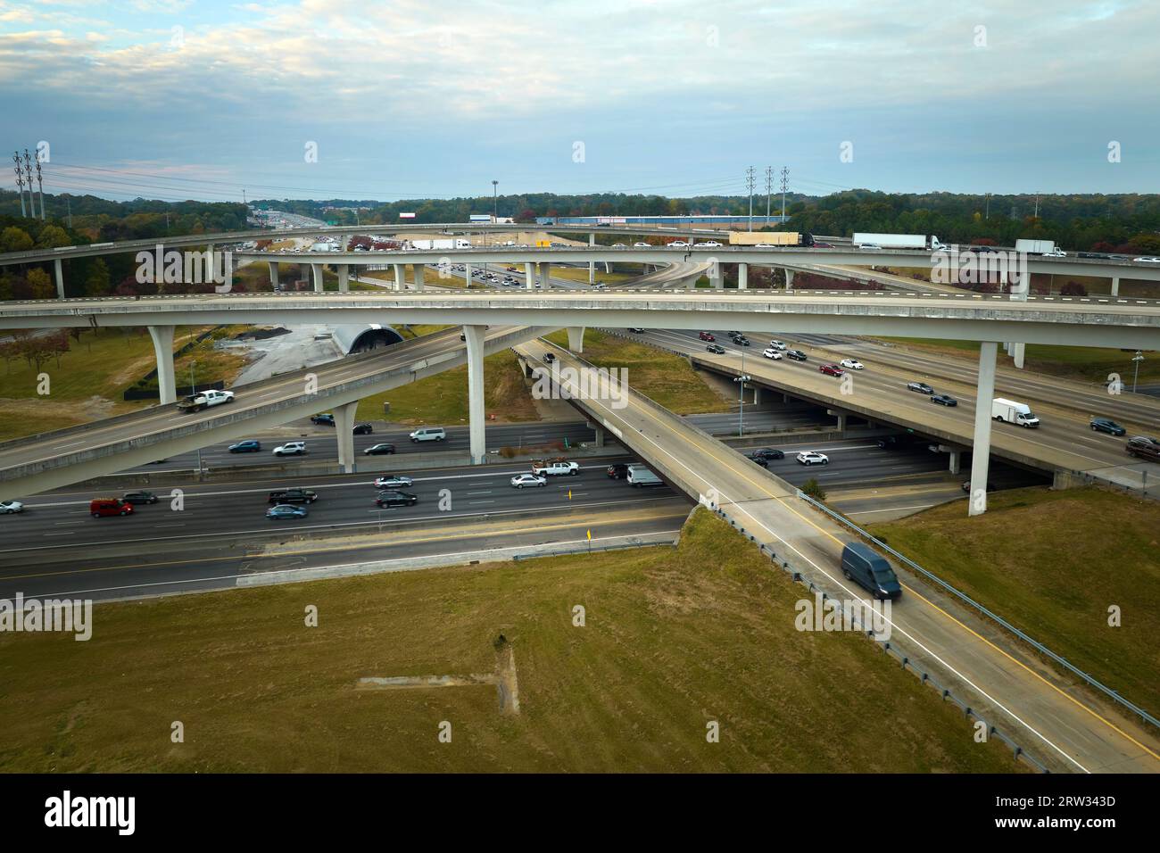 American freeway intersection fast driving hi-res stock photography and ...