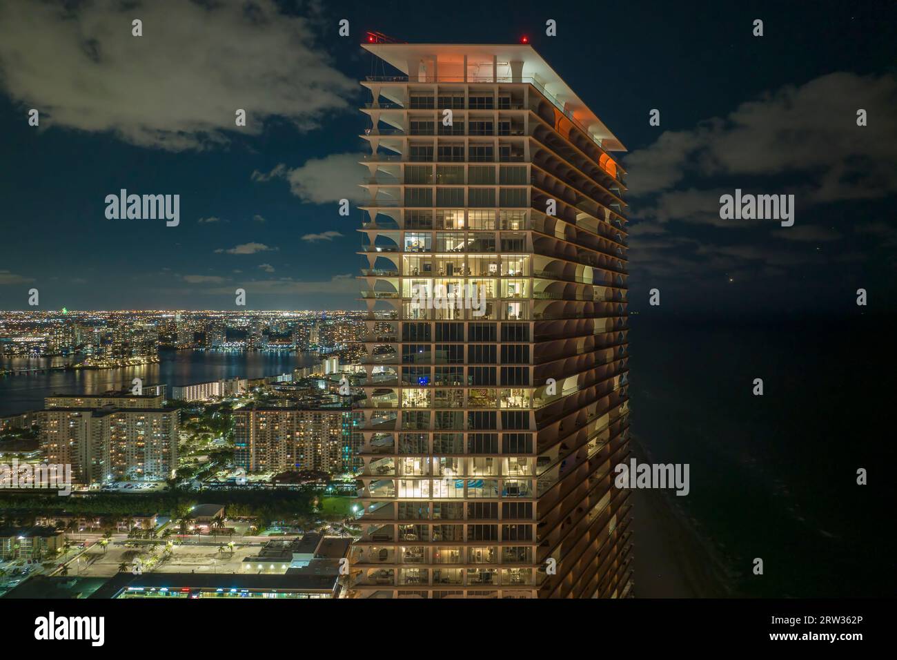 American rooftop horizon hi-res stock photography and images - Alamy