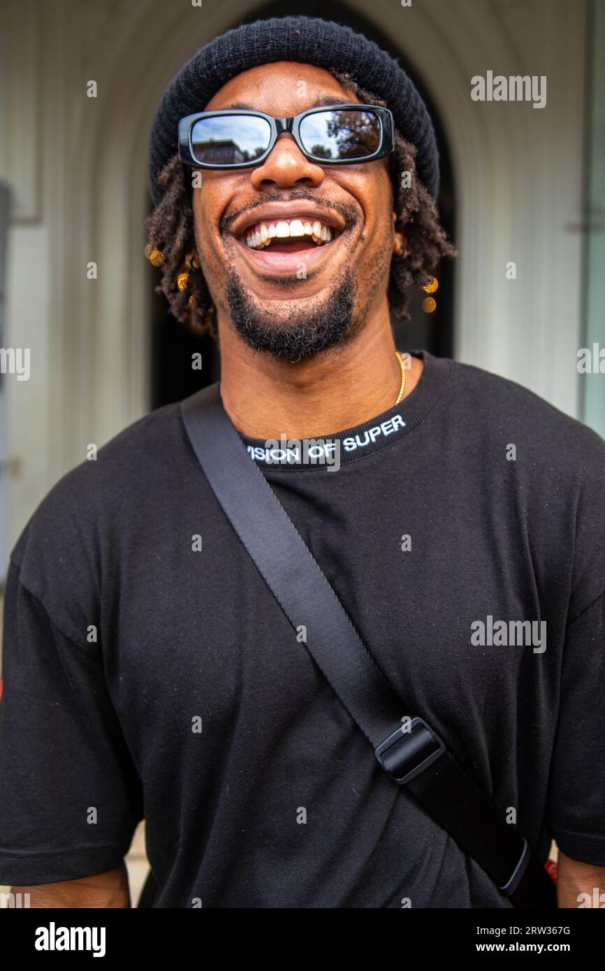 London, UK. 16th Sep, 2023. Fashionistas and Celebrities Flock to ...