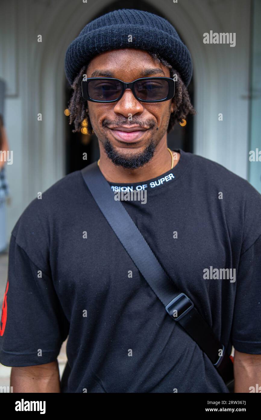 London, UK. 16th Sep, 2023. Fashionistas and Celebrities Flock to ...