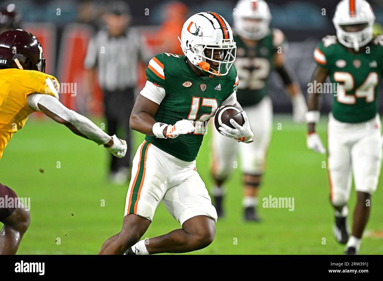 MIAMI GARDENS, FL - SEPTEMBER 14: Miami wide receiver Robby Washington ...