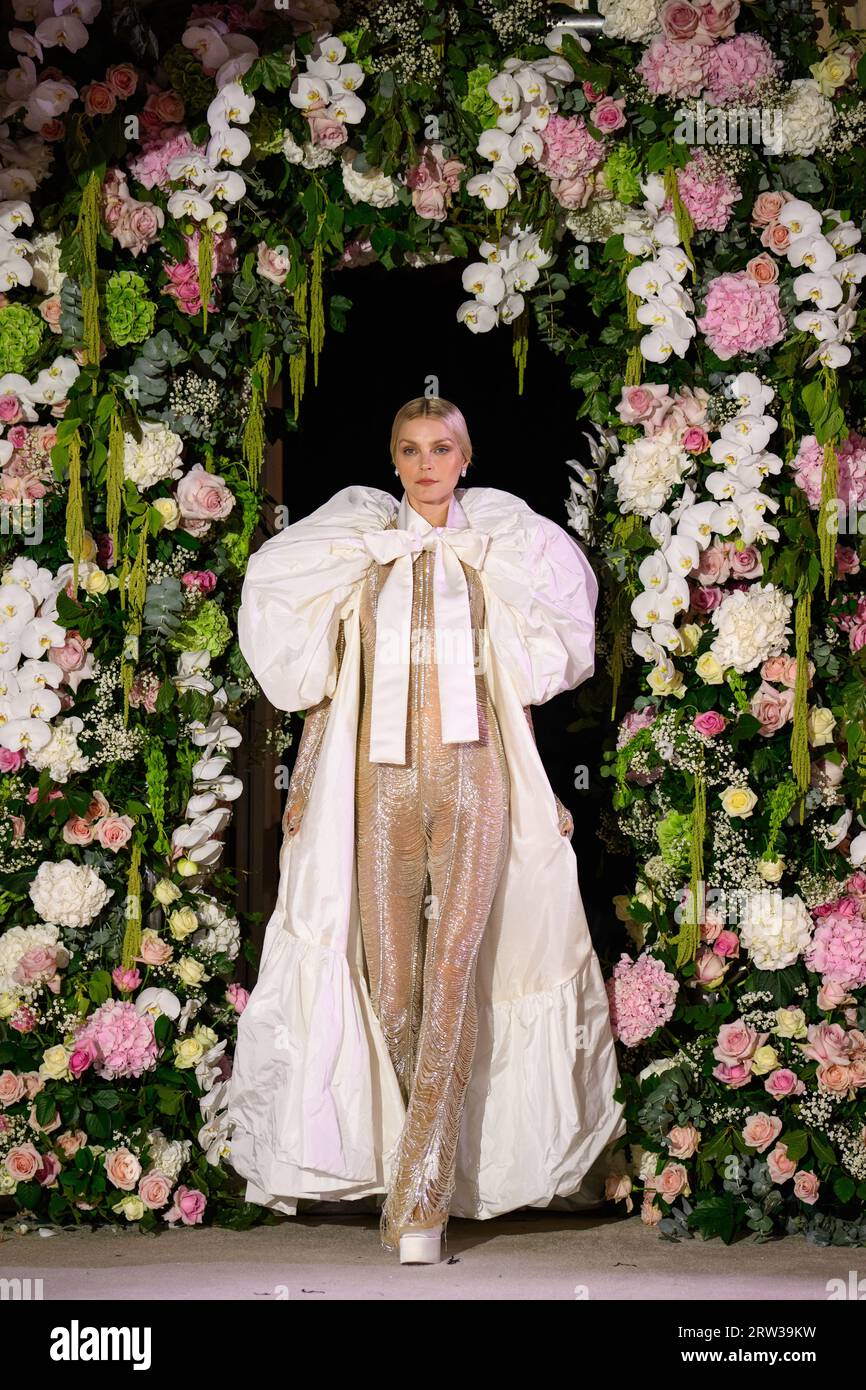 London, UK. 16 September 2023. Models on the catwalk during the Richard ...