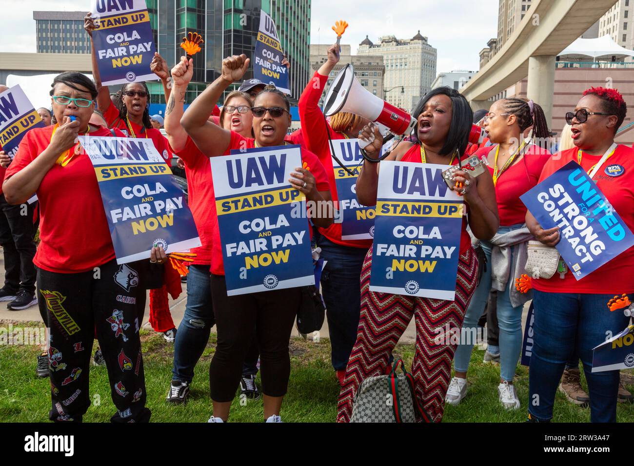 Detroit, Michigan, USA. 15th Sep, 2023. Members of the United Auto ...
