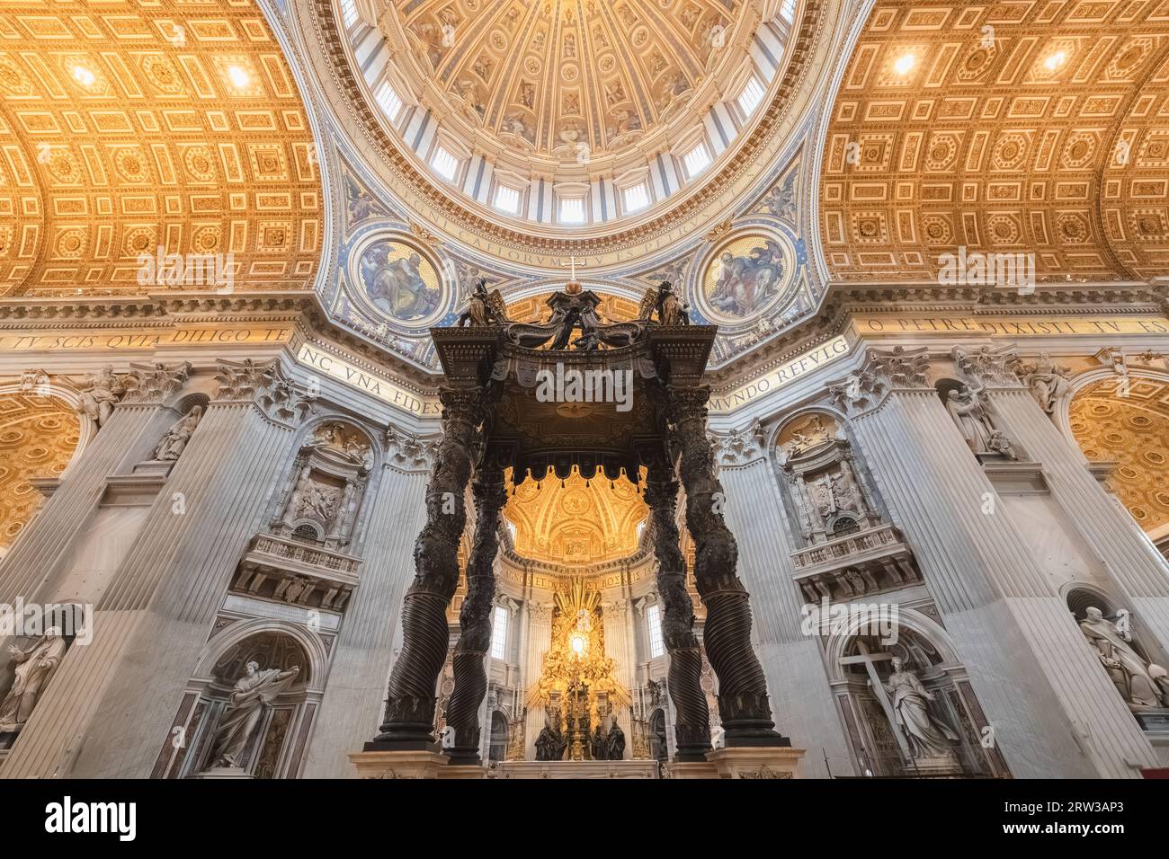 Extravagant interior and vaulted ceiling dome above Bernini's ...