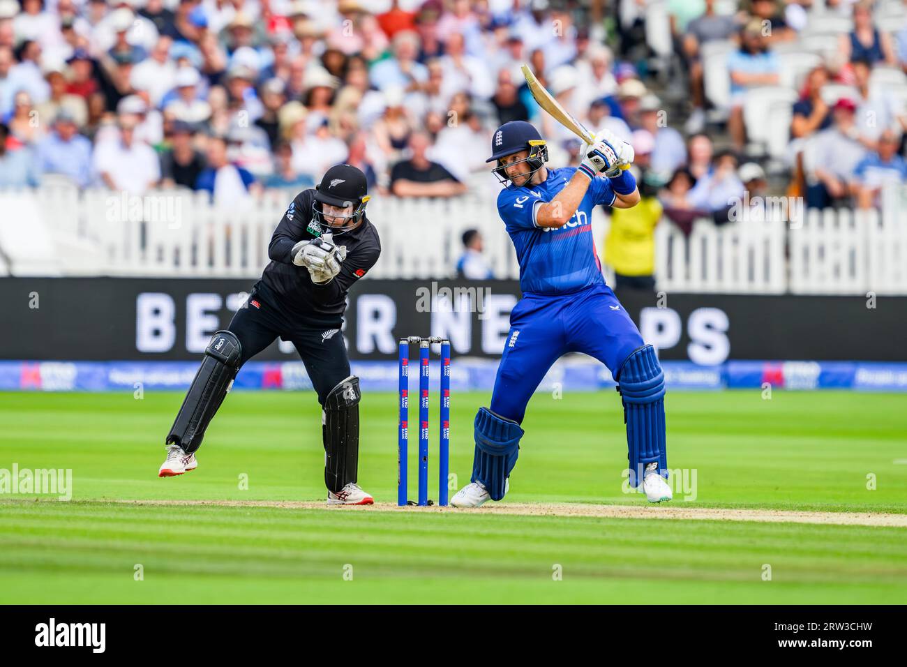LONDON, UNITED KINGDOM. 15 September, 23. Tom Latham of New Zealand ...