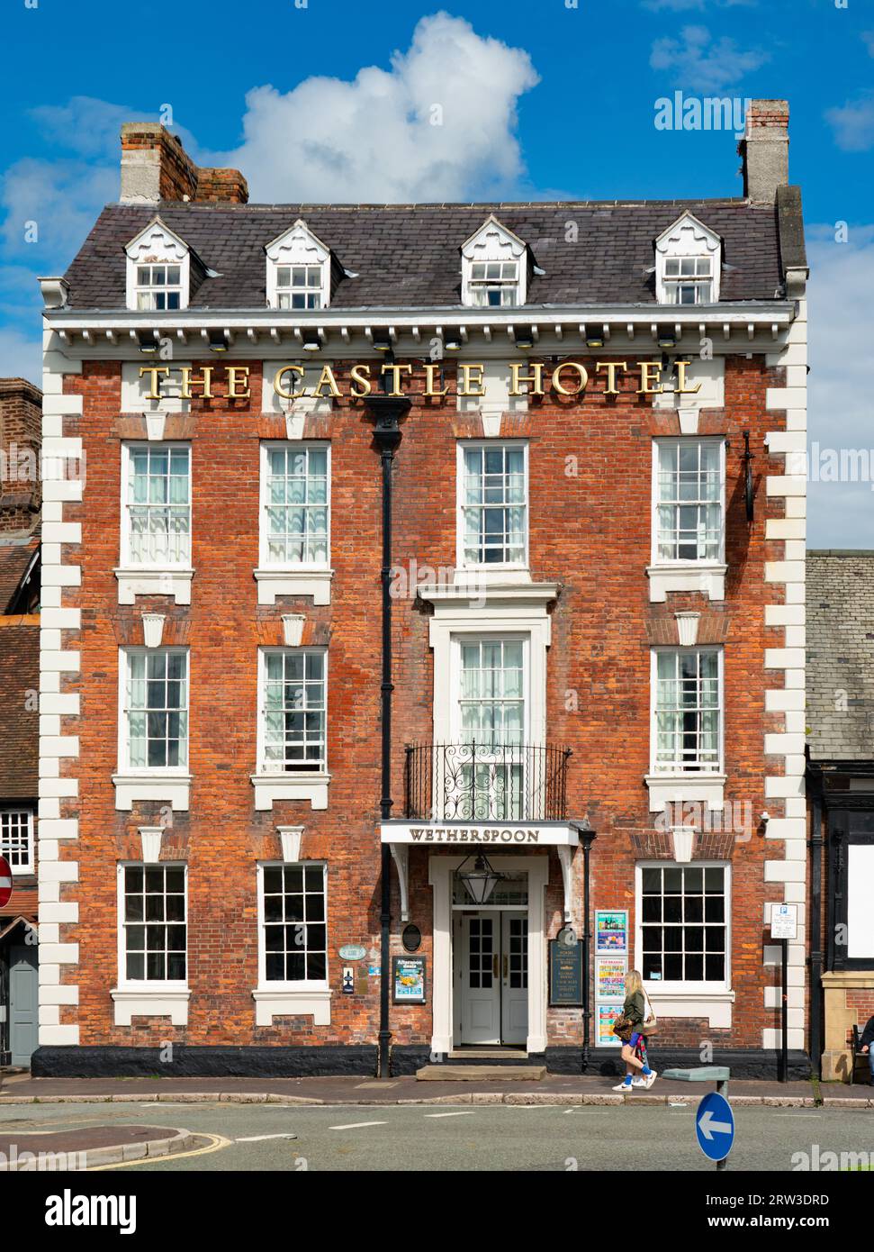 Ruthin pub hi-res stock photography and images - Alamy