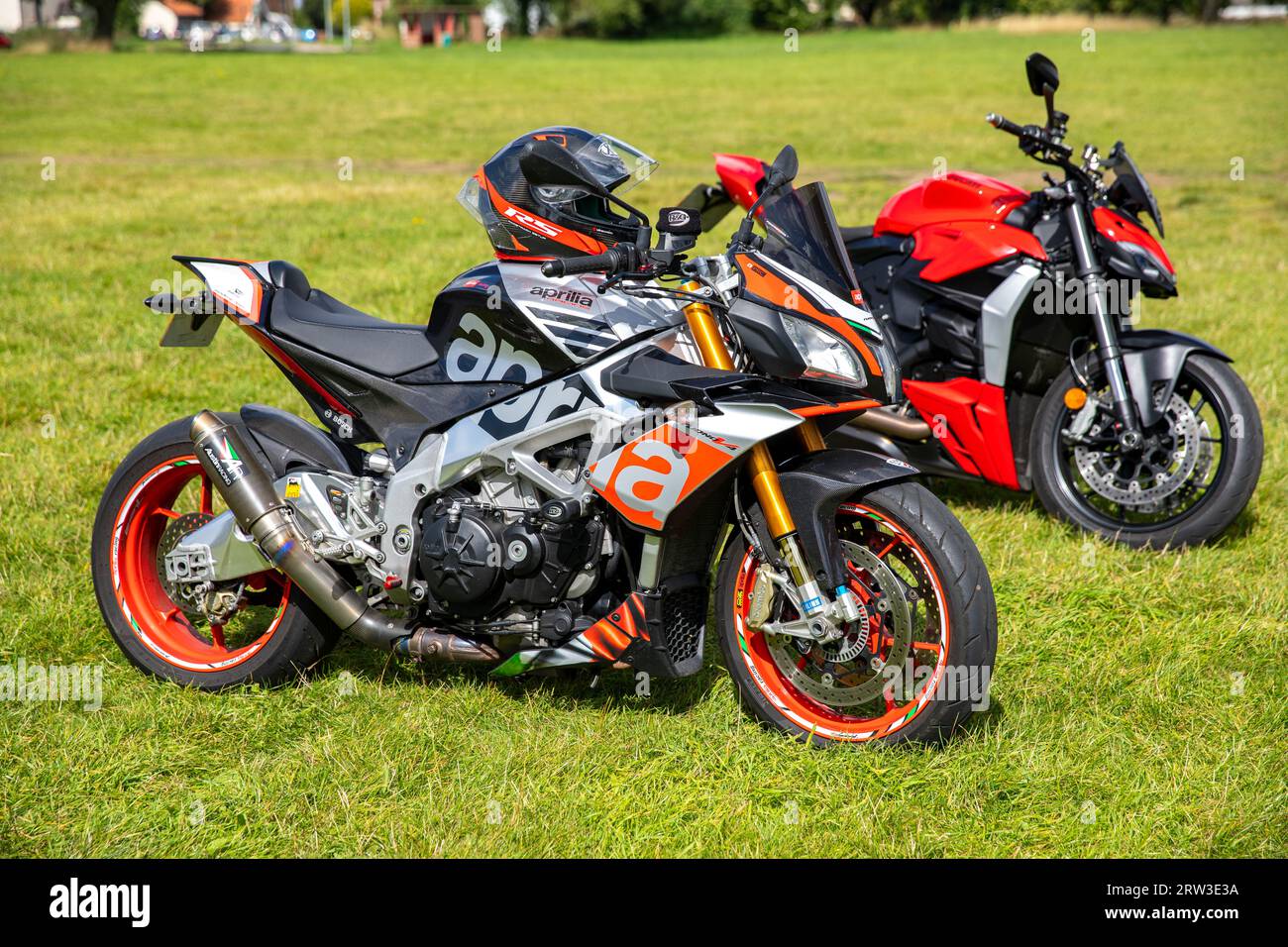 Aprilia Tuono V4 Stock Photo - Alamy