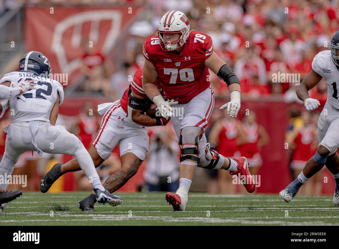 MADISON, WI - SEPTEMBER 16: Wisconsin Badgers offensive lineman Jack ...