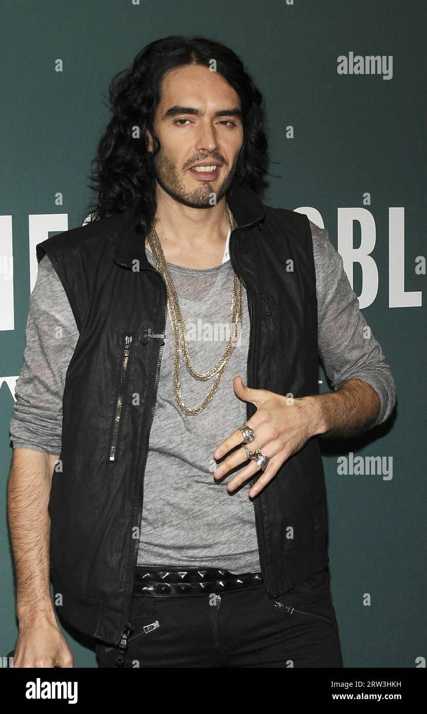 Russell brand comedian actor hi-res stock photography and images - Alamy