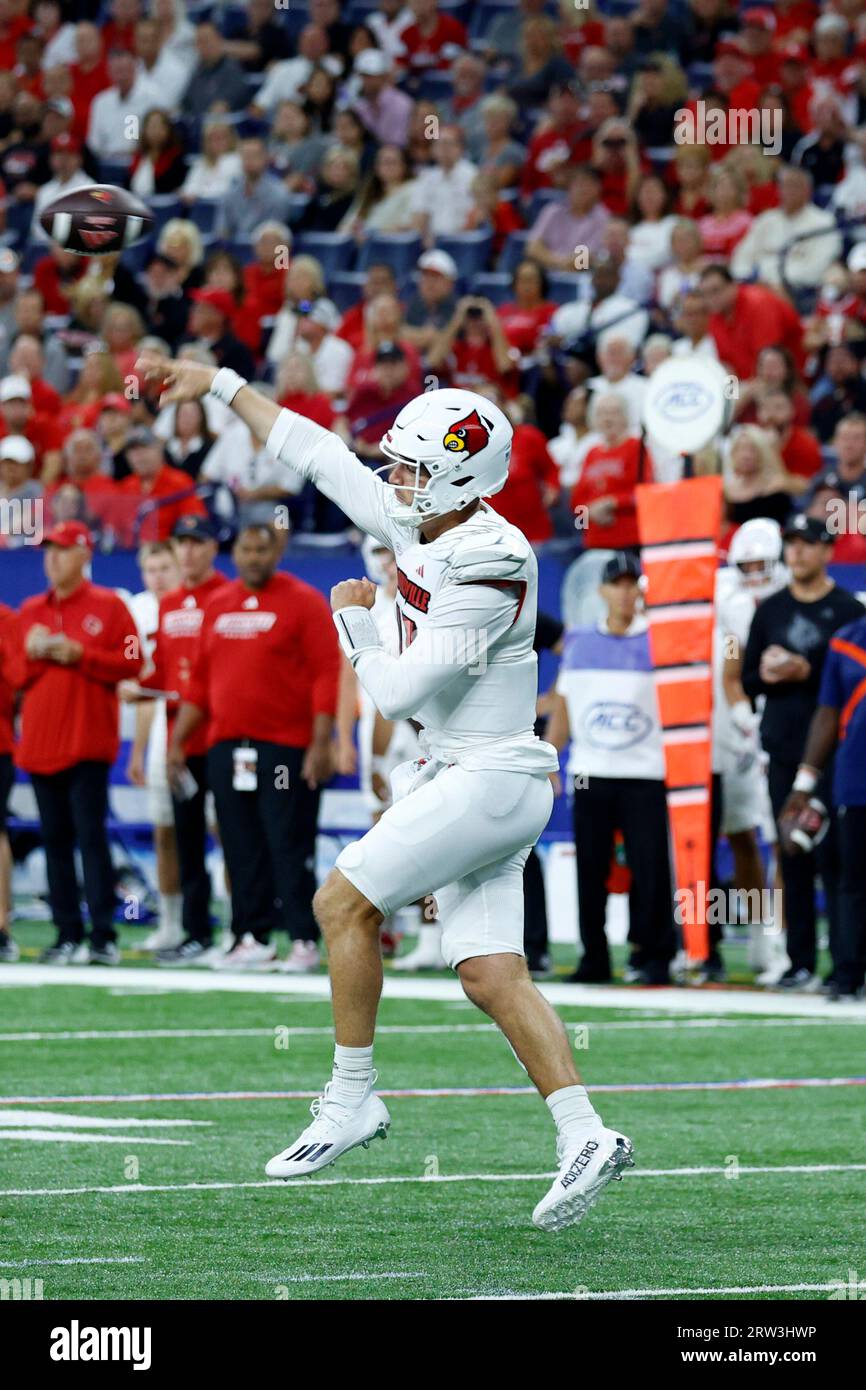 INDIANAPOLIS, IN - SEPTEMBER 16: Louisville Cardinals quarterback Jack ...