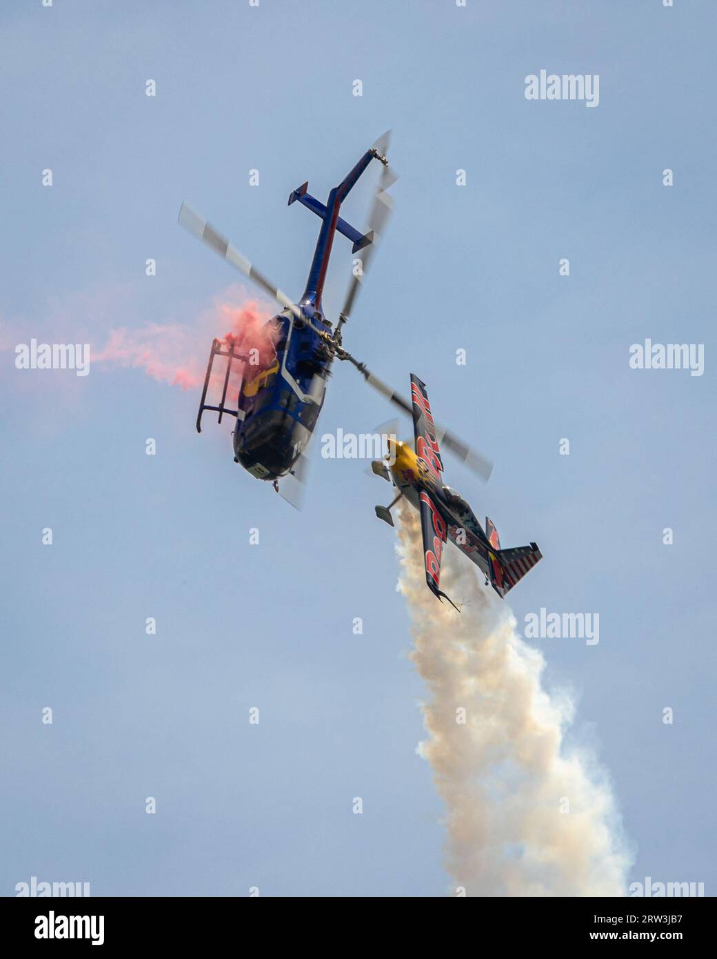 Helicopter aerial stunt hi-res stock photography and images - Alamy