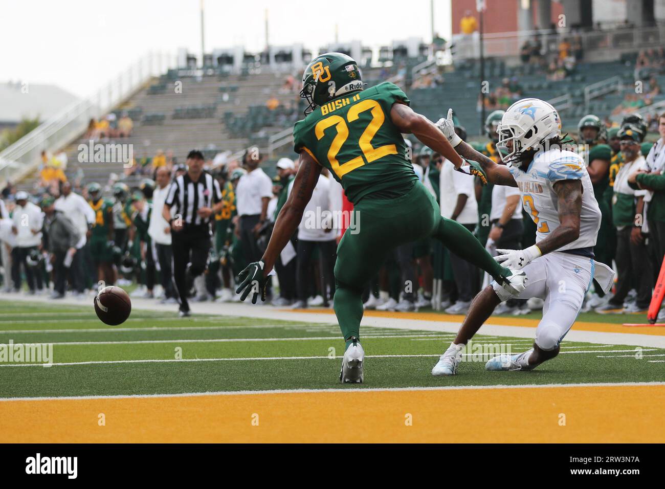 Waco, Texas, USA. 17th Sep, 2023. Baylor's REGGIE BUSH (22) reaches for ...