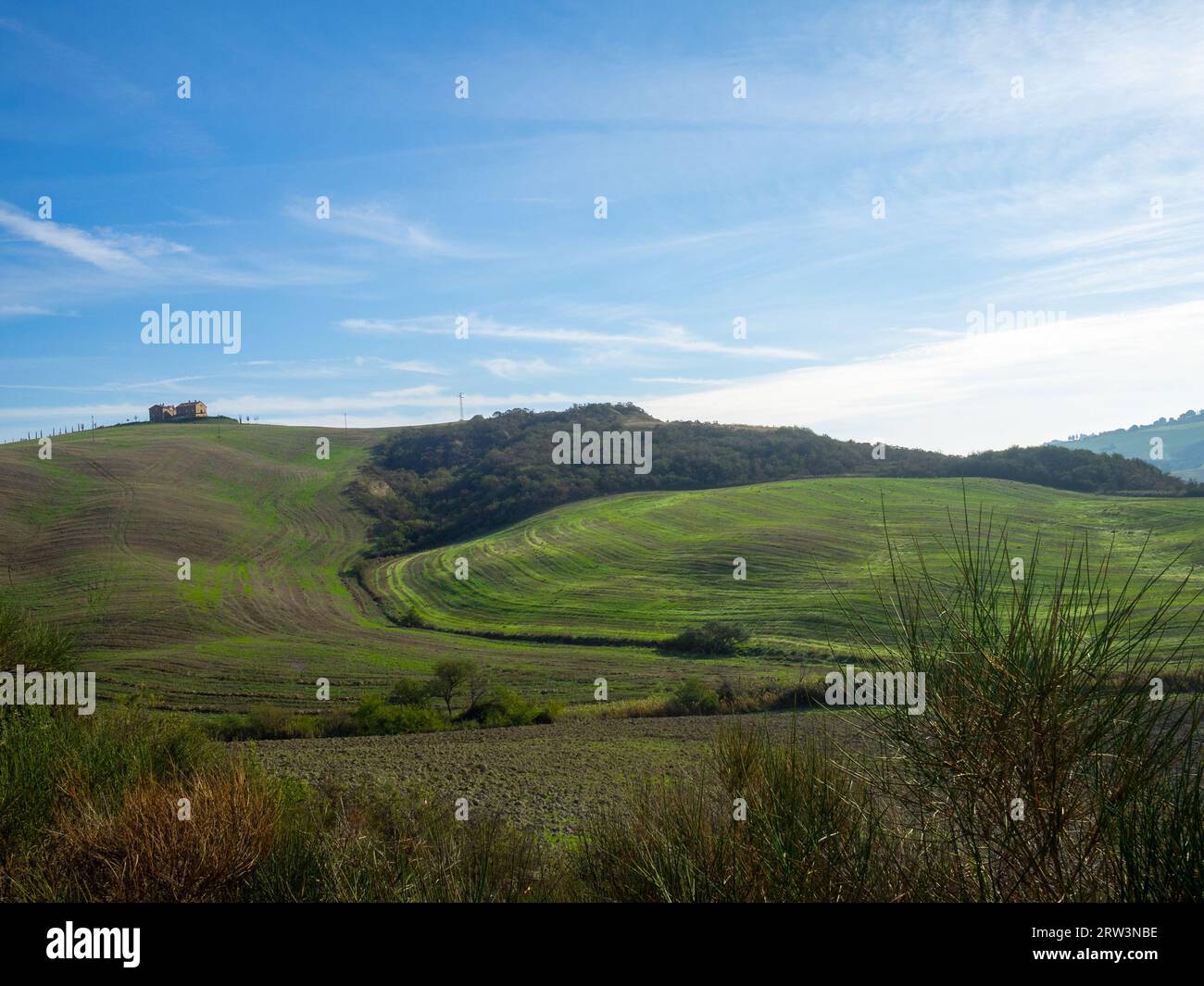 Rural and sunny hi-res stock photography and images - Alamy