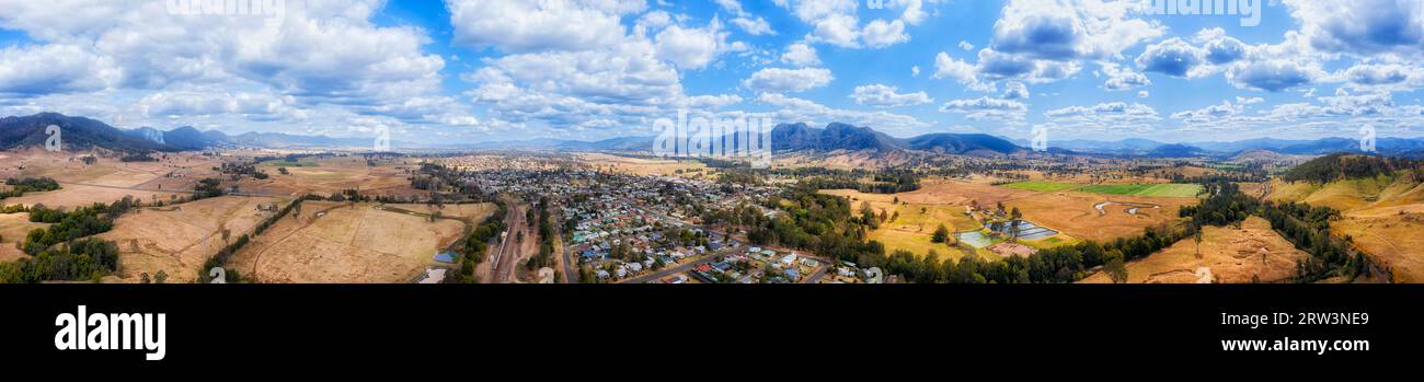 Scenic landscape of wide vally between mountain rangest at Barrington ...