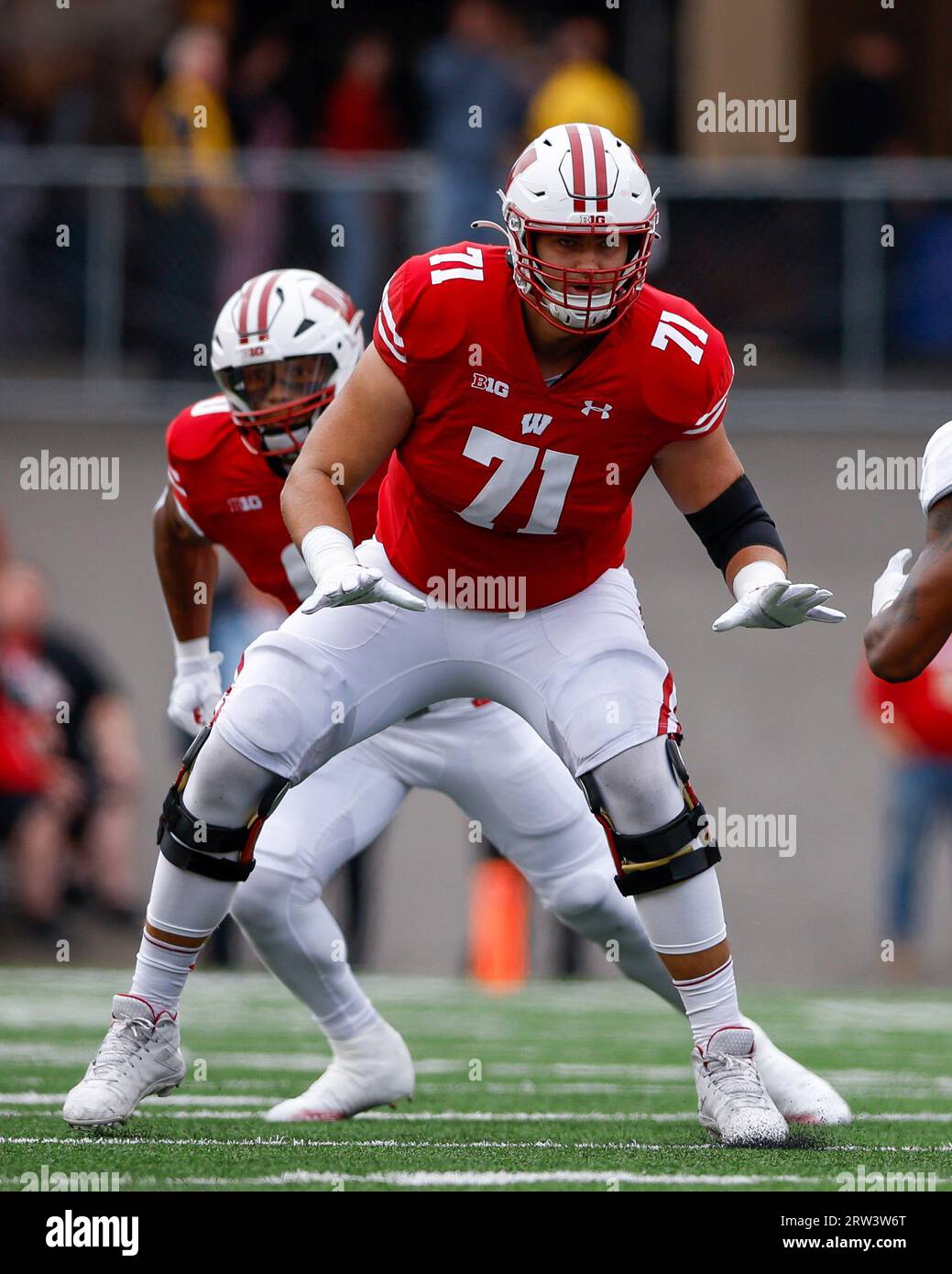 September 16, 2023: Wisconsin Badgers offensive lineman Riley Mahlman ...