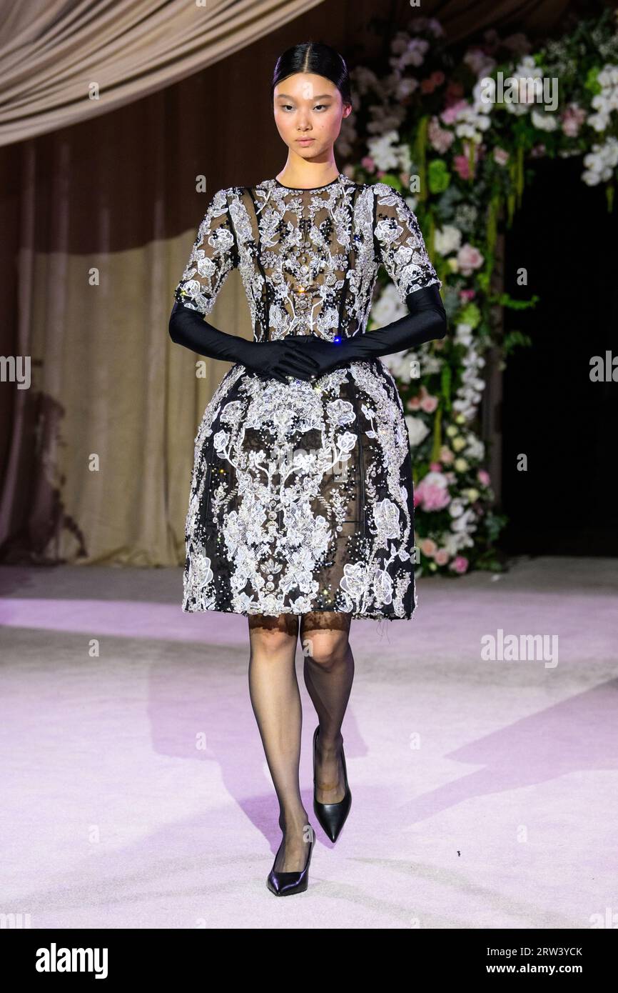 London, UK. 16 September 2023. Models on the catwalk during the Richard ...