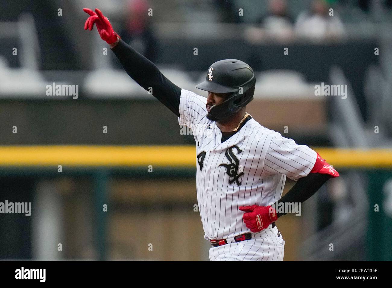 Chicago White Sox designated hitter Eloy Jimenez runs the bases after ...