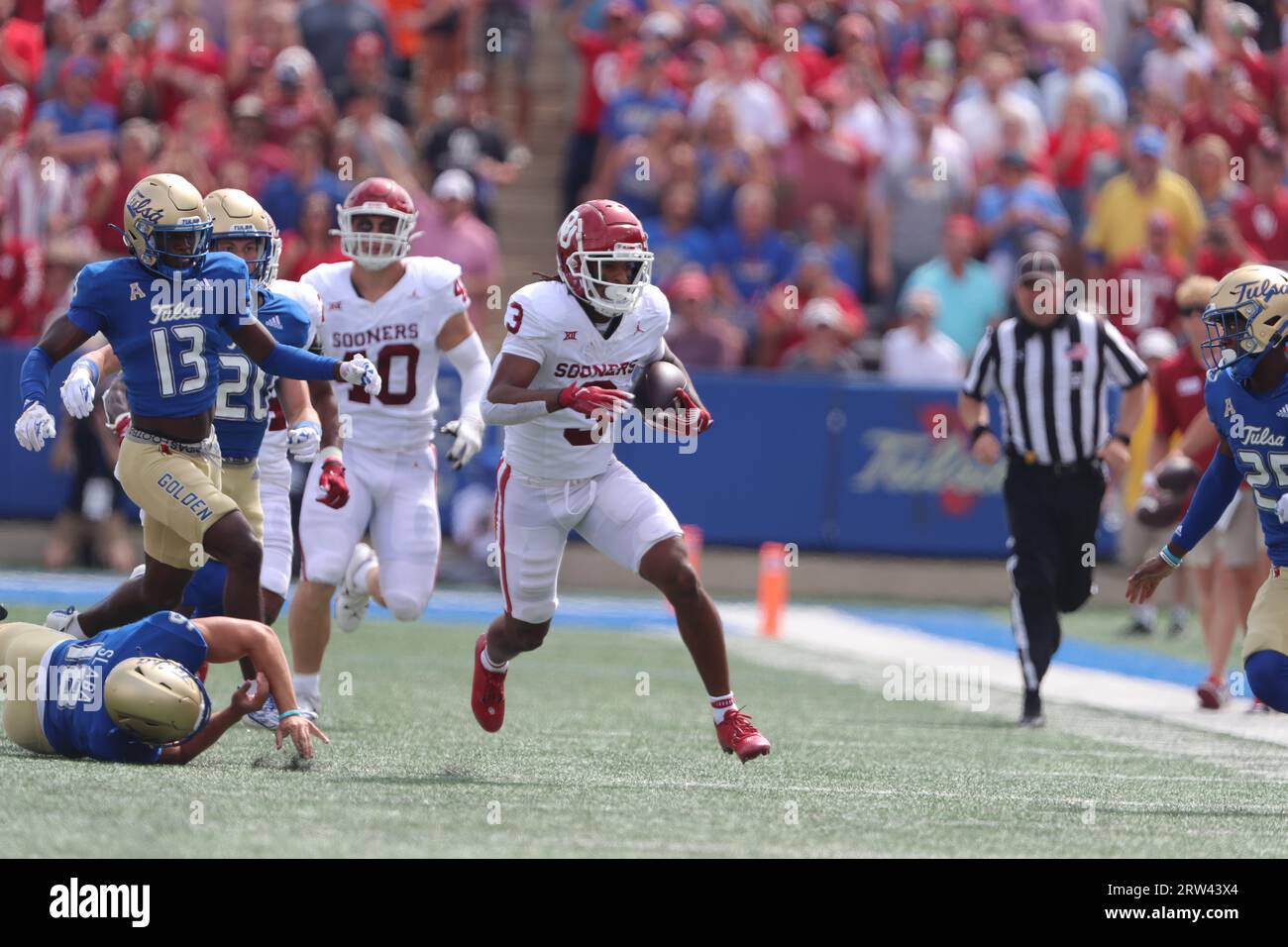 September 16, 2023:.the NCAA Football game between the Oklahoma Sooners ...