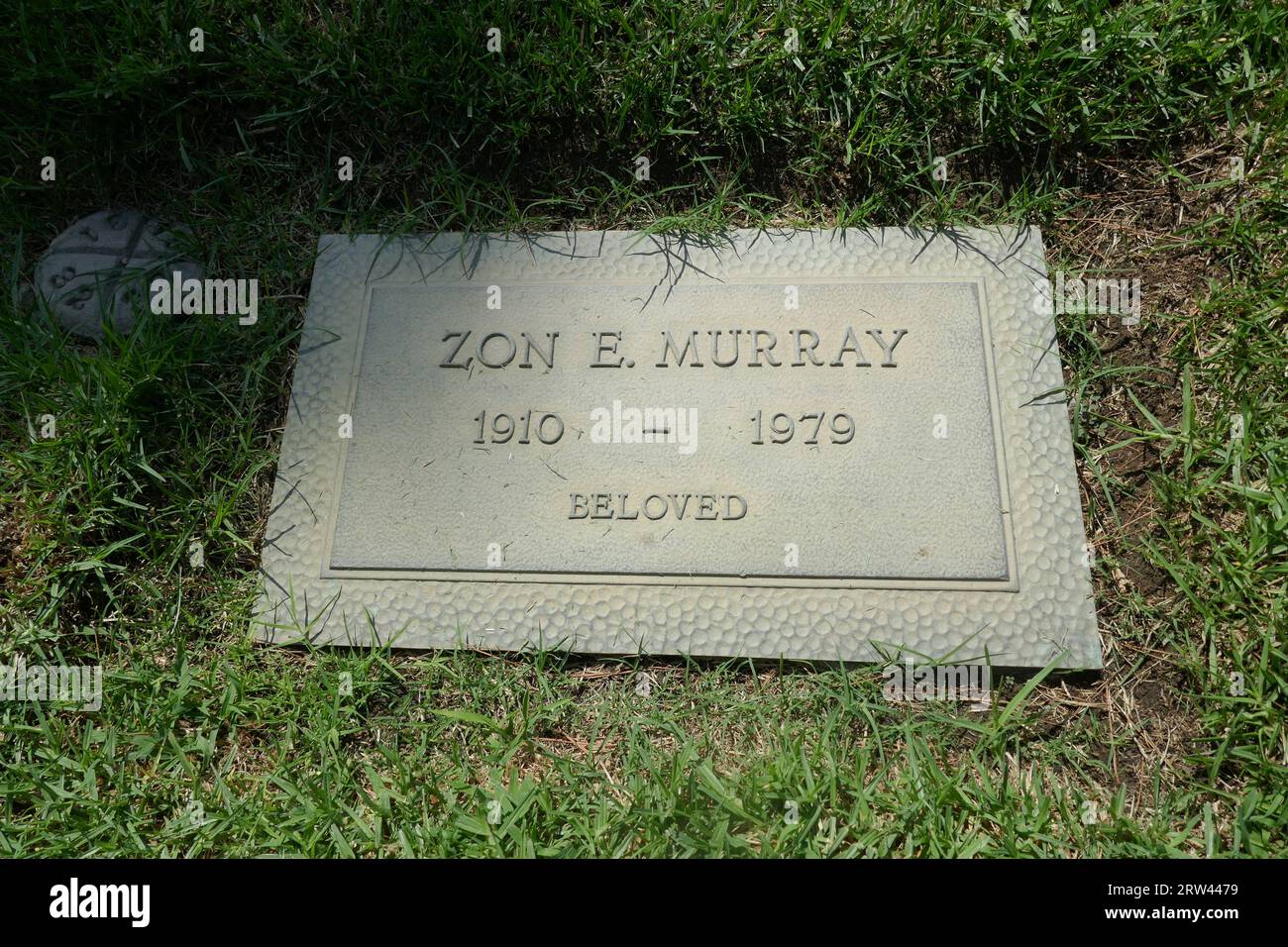 Los Angeles, California, USA 14th September 2023 Actor Zon Murray Grave ...