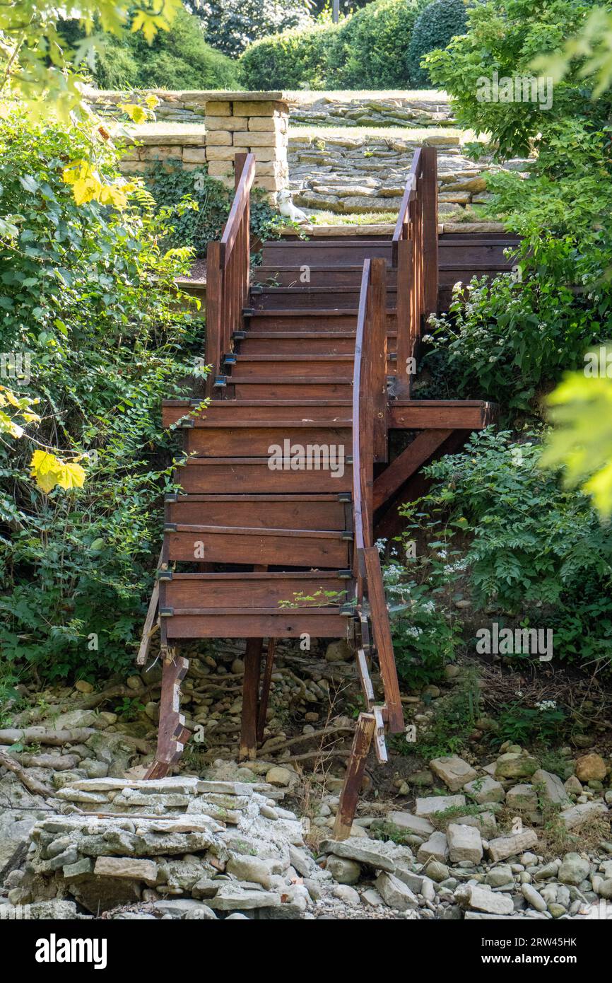Stairs wooden staircase broken hi-res stock photography and images - Alamy