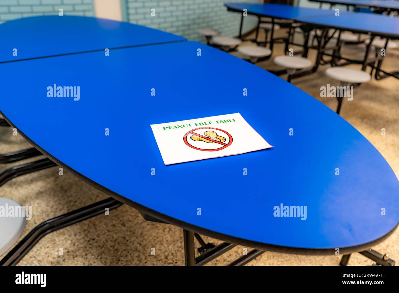 Kids school lunch cafeteria hi-res stock photography and images - Alamy