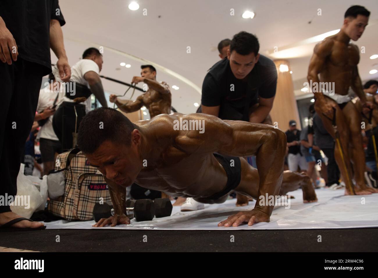 Bangkok, Thailand. 16th Sep, 2023. bodybuilding athlete Prepare your ...