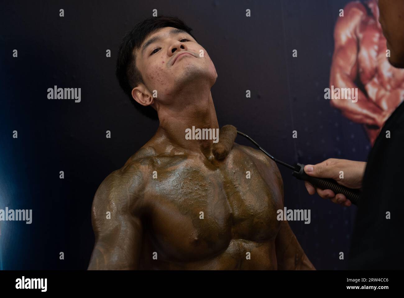 Bangkok, Thailand. 16th Sep, 2023. Athlete's assistant is painting tan ...