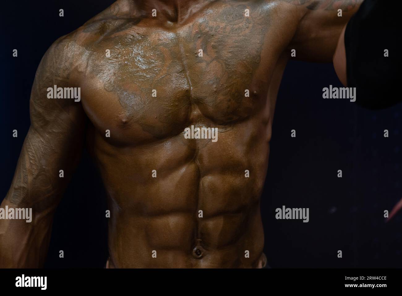 Bangkok, Thailand. 16th Sep, 2023. Athlete's assistant is painting tan ...