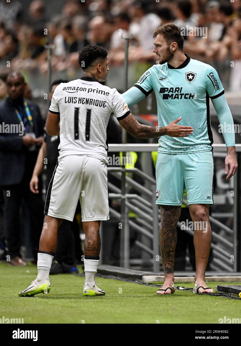 Goalkeeper lucas perri hi-res stock photography and images - Alamy