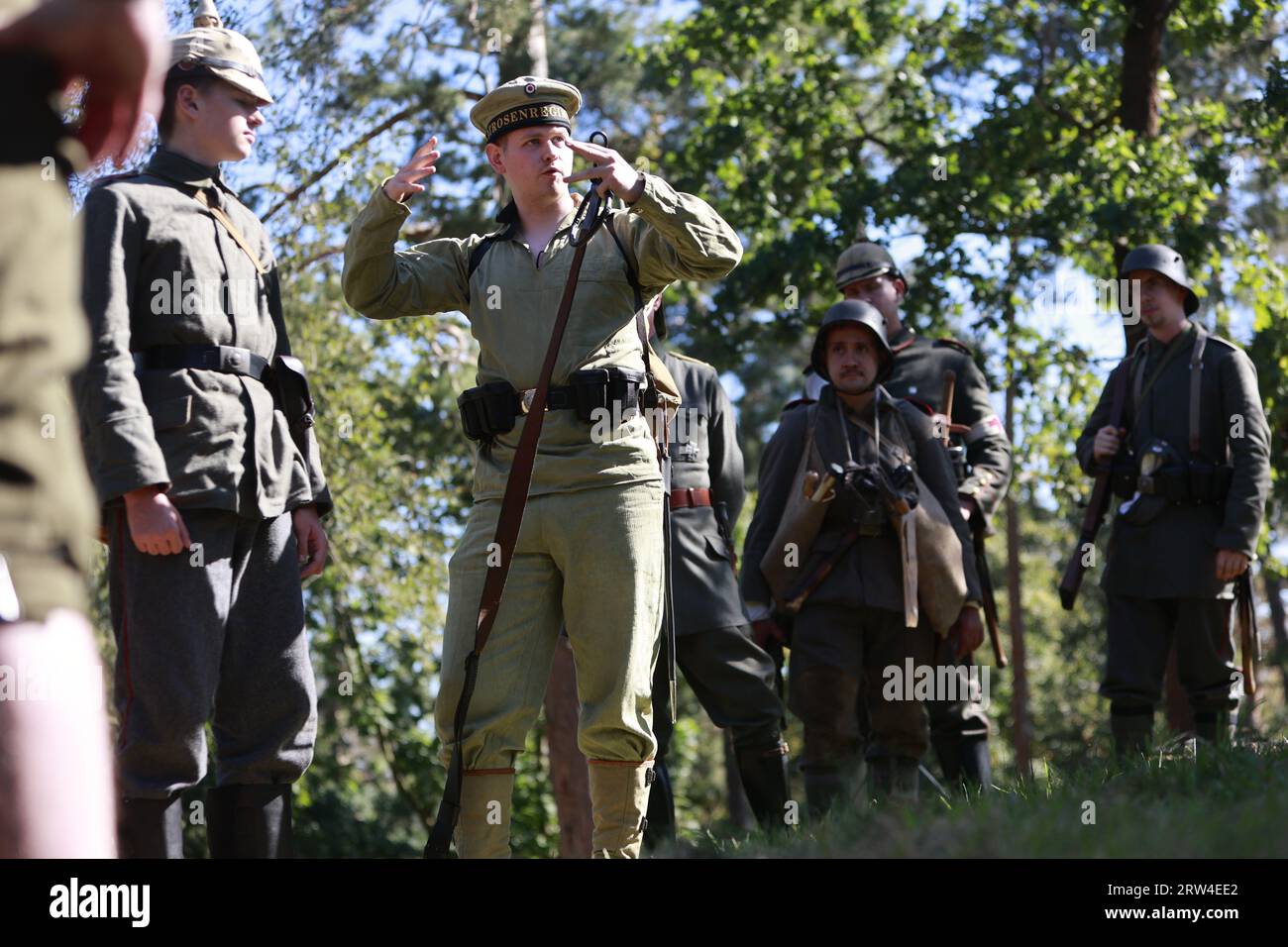 16 September 2023, Saxony-Anhalt, Halberstadt: Historical reenactors ...