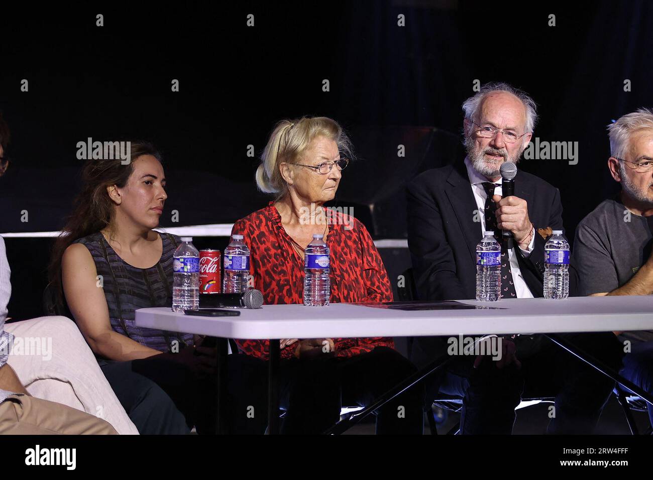 Julian assanges wife hi-res stock photography and images - Alamy