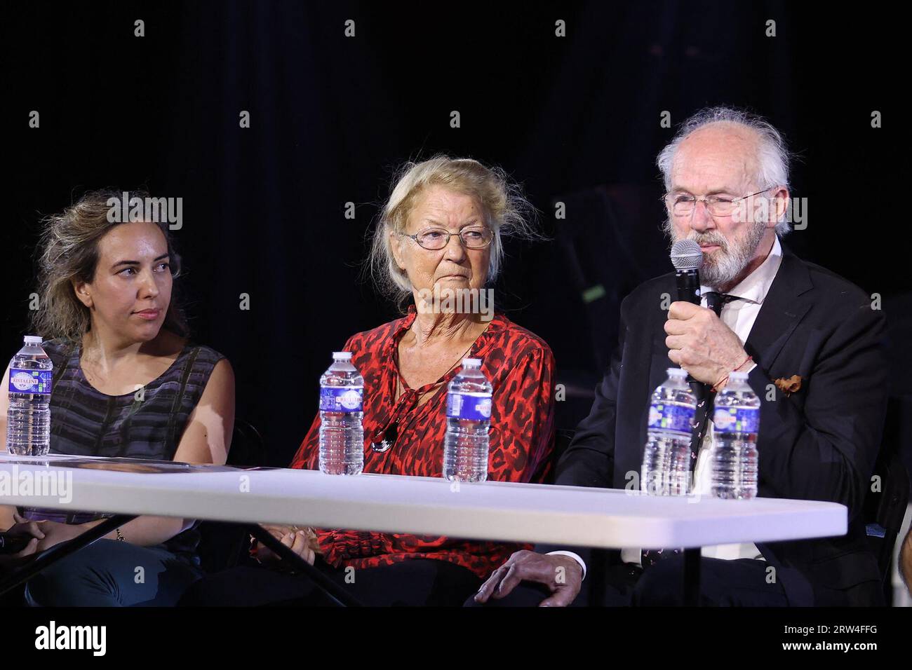 Julian assanges wife hi-res stock photography and images - Alamy