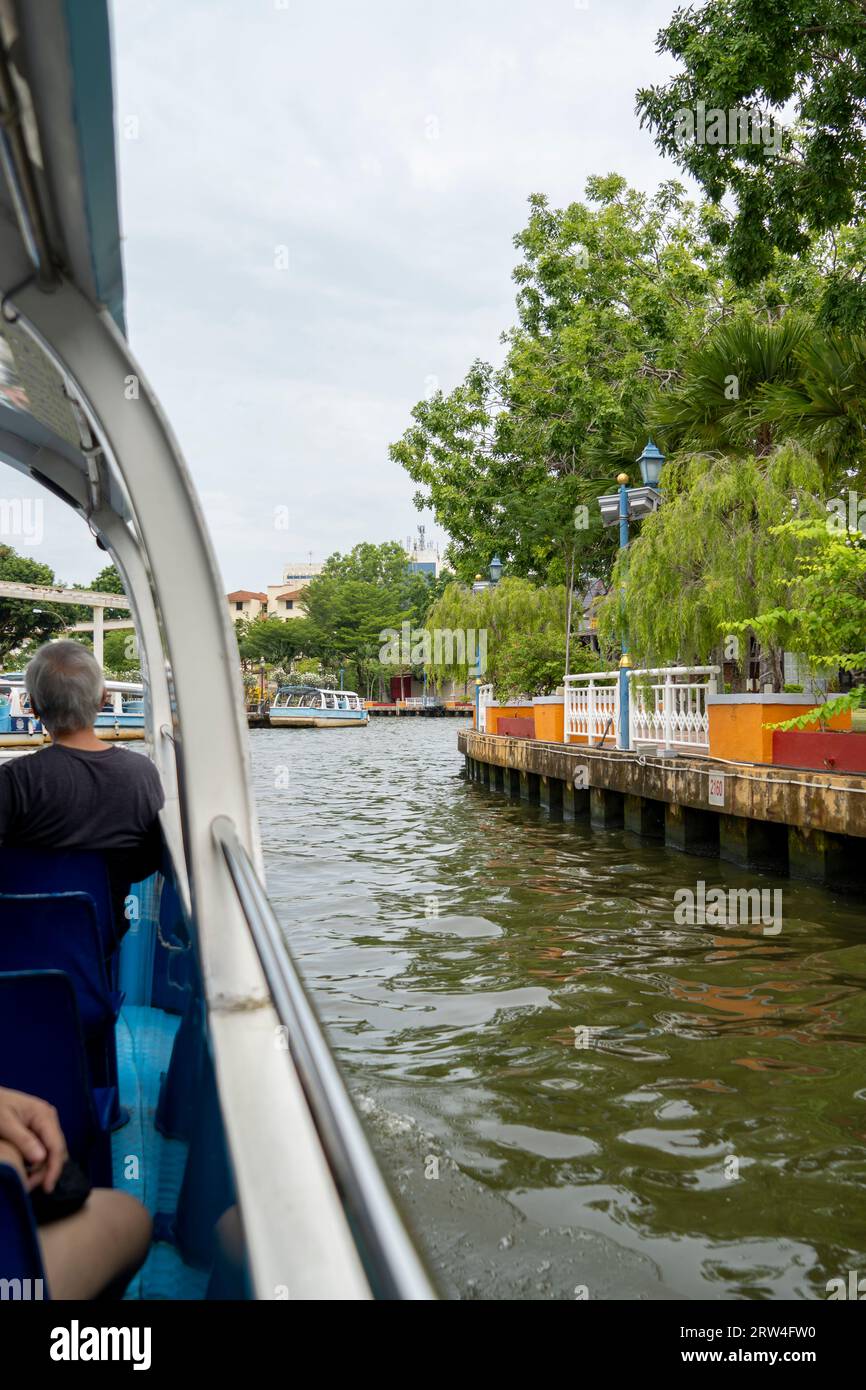 The Malacca River is a river in Malaysia which flows through the middle ...